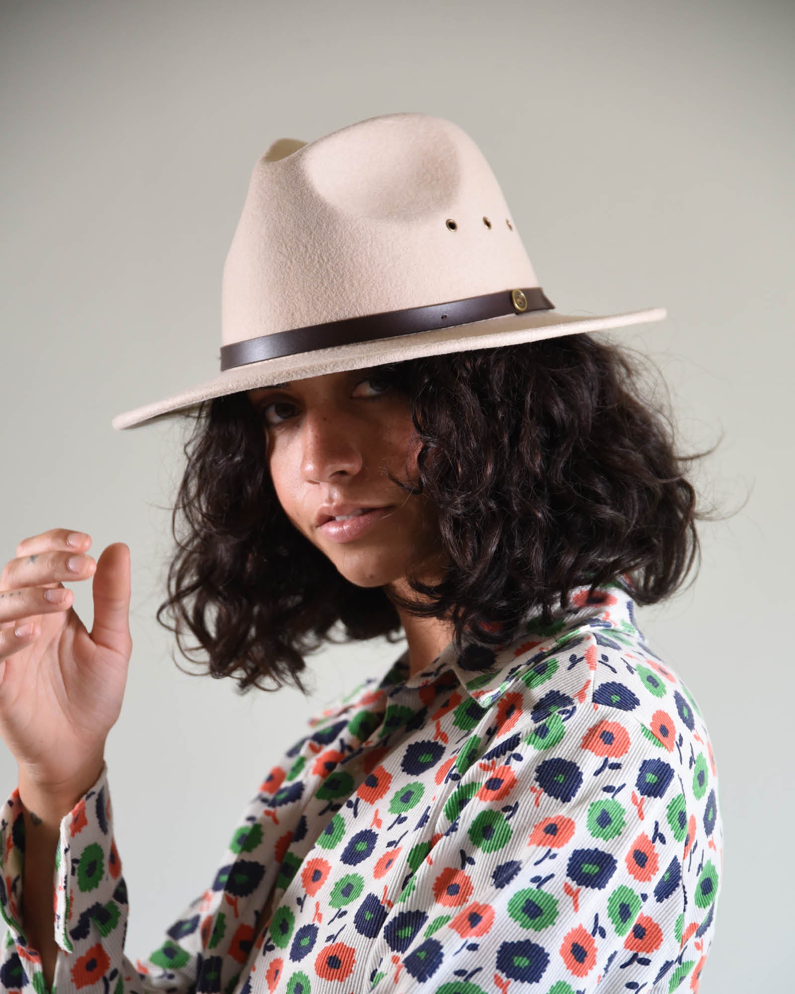 The RataTat Felt Hat - Cream – fallenBROKENstreet